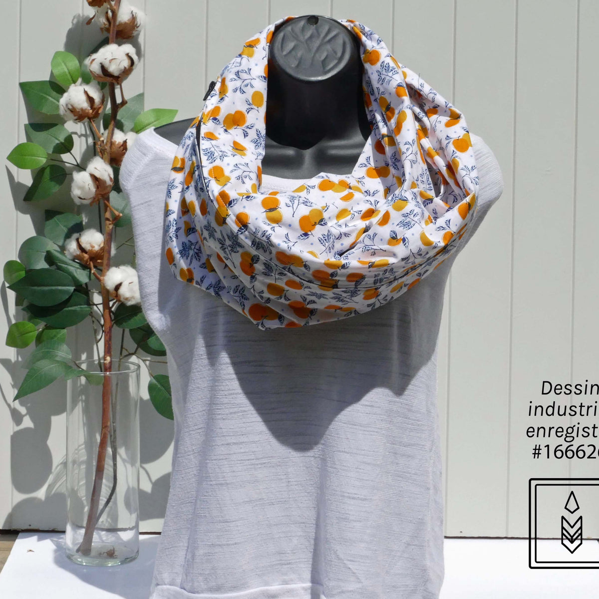 Foulard blanc aux motifs d'oranges – Les Créations Fol-Artists